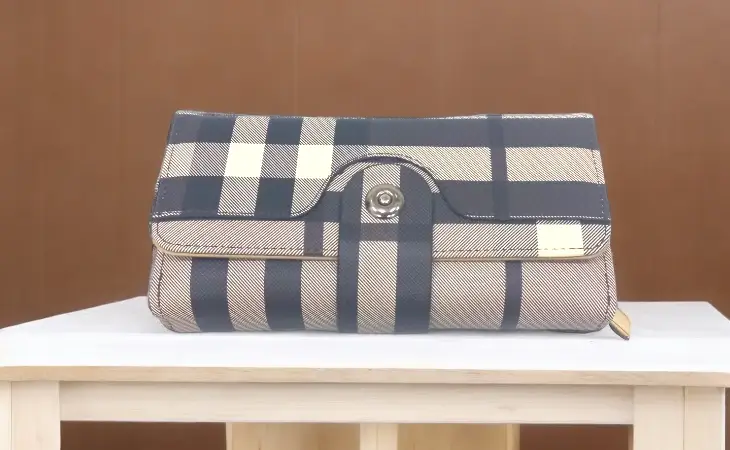 Buy Online Women Wallets in Pakistan (August) | ModixerPK